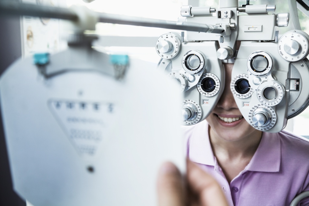 Industry Overview: Optometry | Diamond Certified