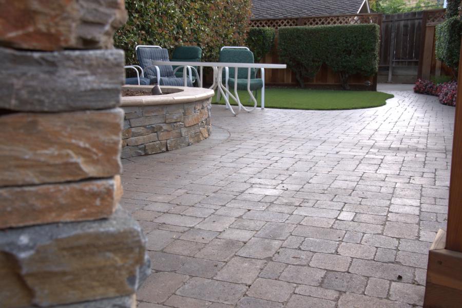 Black Diamond Paver Stones & Landscape, Inc. | Diamond Certified